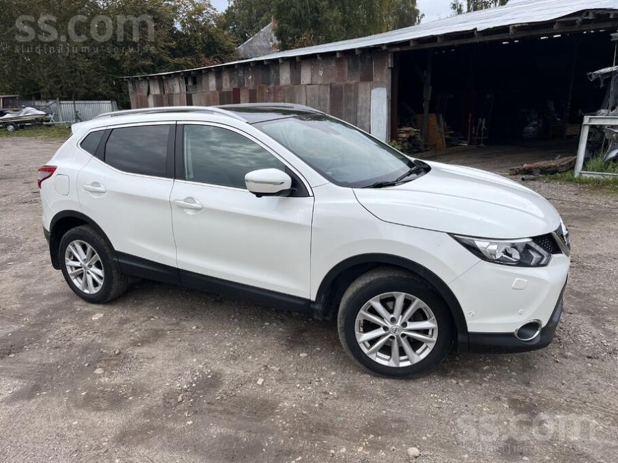 Balts Nissan Qashqai 2014 Rīga, ar dzinēja tilpumu 1.20 L un nobraukumu 139 tūkst. km par 9200 €, foto 6 vietnē AUTOMOTO.COM.LV