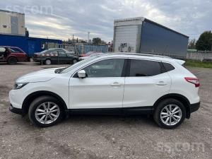 Balts Nissan Qashqai 2014 Rīga, ar dzinēja tilpumu 1.20 L un nobraukumu 139 tūkst. km par 9200 €, foto 8 vietnē AUTOMOTO.COM.LV