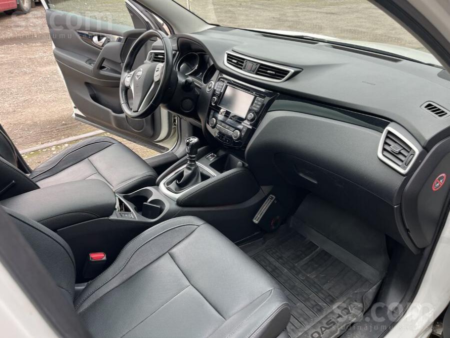 Balts Nissan Qashqai 2014 Rīga, ar dzinēja tilpumu 1.20 L un nobraukumu 139 tūkst. km par 9200 €, foto 19 vietnē AUTOMOTO.COM.LV