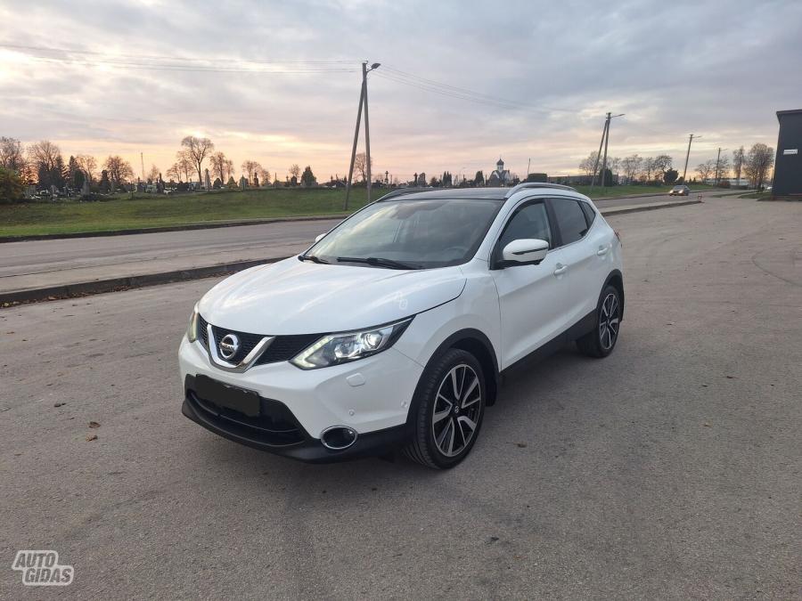 Balts Nissan Qashqai 2015 Tauragė, ar dzinēja tilpumu 1.20 L un nobraukumu 125 tūkst. km par 7500 €, foto 1 vietnē AUTOMOTO.COM.LV