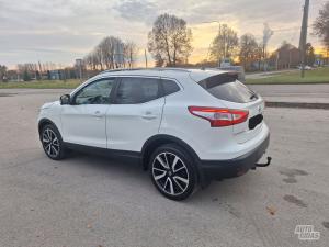 Balts Nissan Qashqai 2015 Tauragė, ar dzinēja tilpumu 1.20 L un nobraukumu 125 tūkst. km par 7500 €, foto 3 vietnē AUTOMOTO.COM.LV