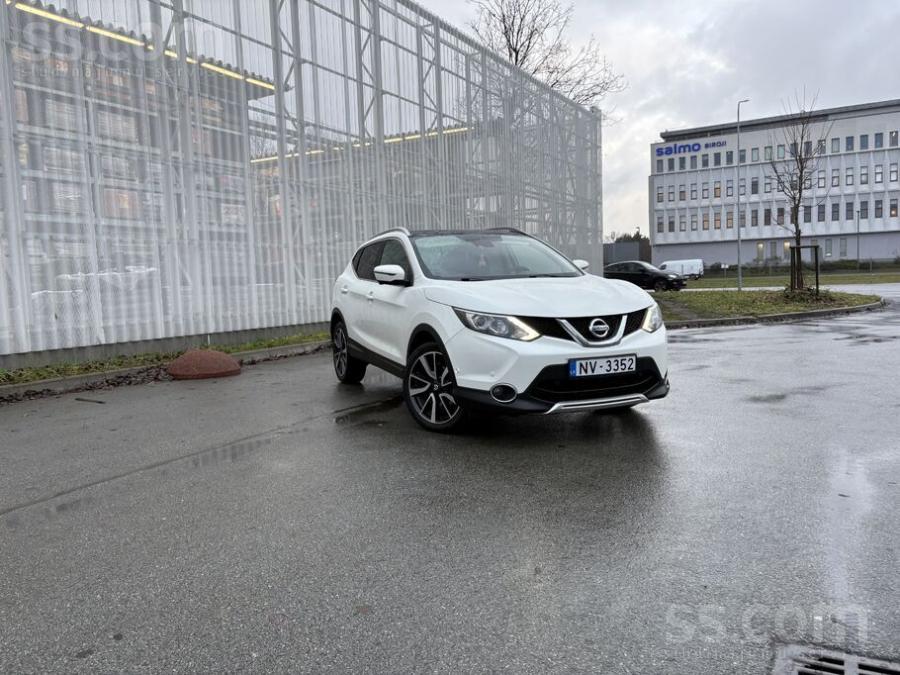 Balts Nissan Qashqai 2015 Rīga, ar dzinēja tilpumu 1.20 L un nobraukumu 110 tūkst. km par 9900 €, foto 6 vietnē AUTOMOTO.COM.LV