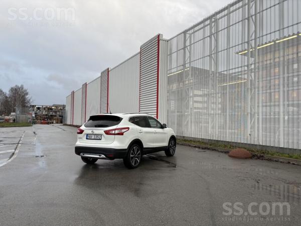 Balts Nissan Qashqai 2015 Rīga, ar dzinēja tilpumu 1.20 L un nobraukumu 110 tūkst. km par 9900 €, foto 9 vietnē AUTOMOTO.COM.LV