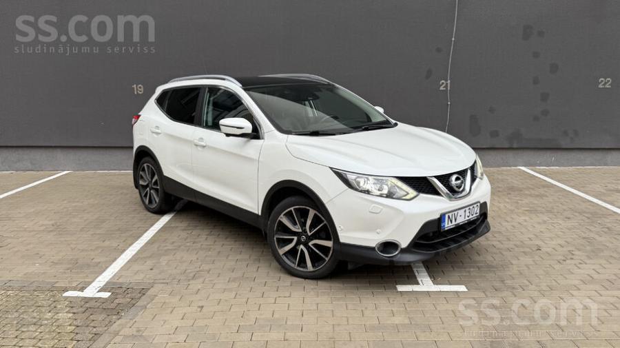 Balts Nissan Qashqai 2015 Rīga, ar dzinēja tilpumu 1.20 L un nobraukumu 125 tūkst. km par 10200 €, foto 1 vietnē AUTOMOTO.COM.LV