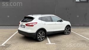 Balts Nissan Qashqai 2015 Rīga, ar dzinēja tilpumu 1.20 L un nobraukumu 125 tūkst. km par 10200 €, foto 2 vietnē AUTOMOTO.COM.LV