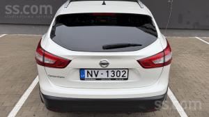 Balts Nissan Qashqai 2015 Rīga, ar dzinēja tilpumu 1.20 L un nobraukumu 125 tūkst. km par 10200 €, foto 8 vietnē AUTOMOTO.COM.LV