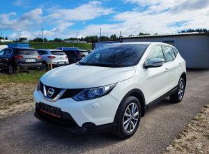 Balts Nissan Qashqai 2015 Viļņa, ar dzinēja tilpumu 1.20 L un nobraukumu 140 tūkst. km par 4500 €, foto  vietnē AUTOMOTO.COM.LV