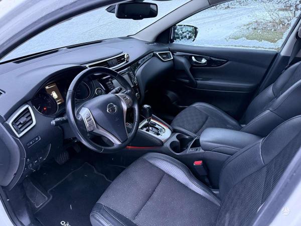 Balts Nissan Qashqai 2015 Viļņa, ar dzinēja tilpumu 1.20 L un nobraukumu 143 tūkst. km par 9100 €, foto 6 vietnē AUTOMOTO.COM.LV