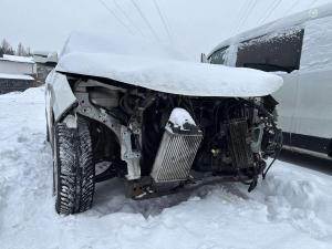 White Nissan Qashqai 2015 in Vilnius, with an engine capacity of 1.60 L and mileage of 165 thousand km for 4999 €, photo 17 on AUTOMOTO.COM.LV