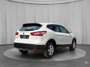 White Nissan Qashqai 2015 in Marijampole, with an engine capacity of 1.20 L and mileage of 183 thousand km for 6650 €, photo 11 on AUTOMOTO.COM.LV