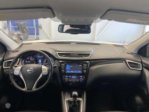 White Nissan Qashqai 2015 in Radviliskis, with an engine capacity of 1.46 L and mileage of 237 thousand km for 8550 €, photo 10 on AUTOMOTO.COM.LV