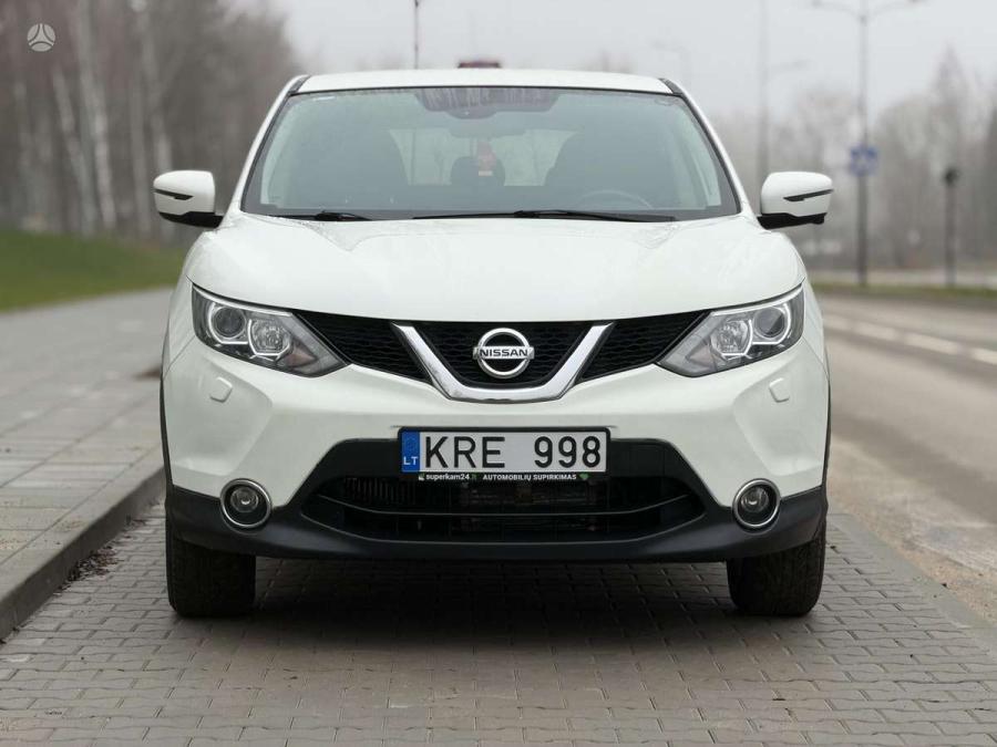 Balts Nissan Qashqai 2015 Viļņa, ar dzinēja tilpumu 1.20 L un nobraukumu 207 tūkst. km par 8350 €, foto 2 vietnē AUTOMOTO.COM.LV