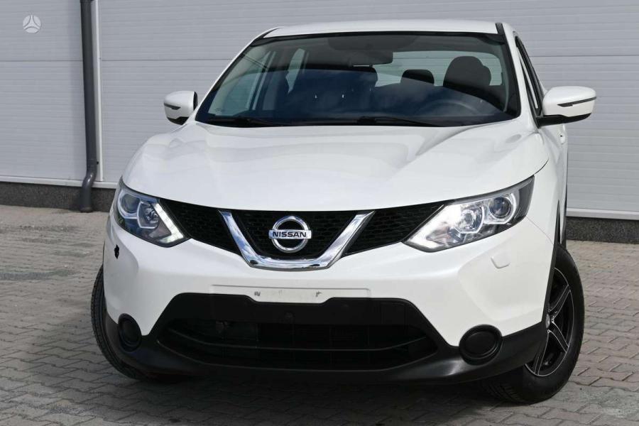 Balts Nissan Qashqai 2015 Kretinga, ar dzinēja tilpumu 1.20 L un nobraukumu 138 tūkst. km par 7499 €, foto 2 vietnē AUTOMOTO.COM.LV