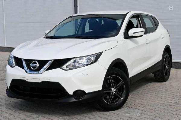White Nissan Qashqai 2015 in Kretinga, with an engine capacity of 1.20 L and mileage of 138 thousand km for 7499 €, photo 3 on AUTOMOTO.COM.LV