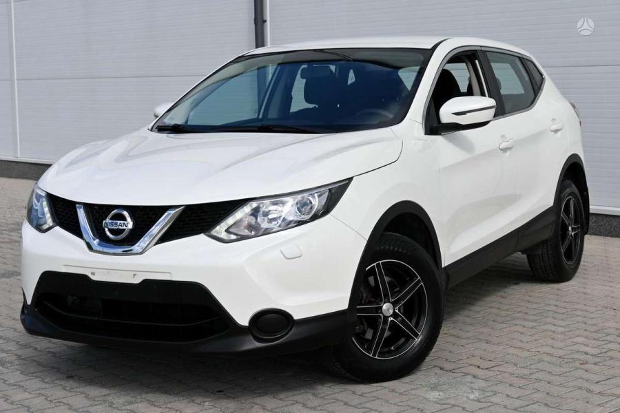 Balts Nissan Qashqai 2015 Kretinga, ar dzinēja tilpumu 1.20 L un nobraukumu 138 tūkst. km par 7499 €, foto 3 vietnē AUTOMOTO.COM.LV
