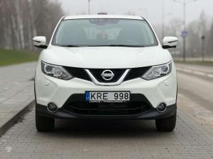 White Nissan Qashqai 2015 in Vilnius, with an engine capacity of 1.20 L and mileage of 207 thousand km for 8250 €, photo 2 on AUTOMOTO.COM.LV