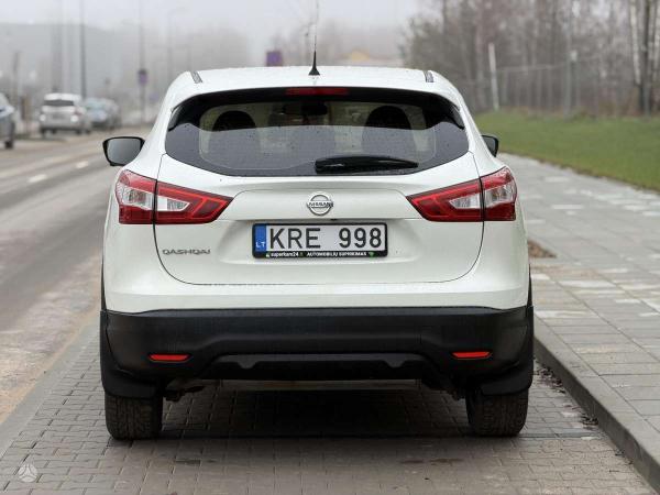 Balts Nissan Qashqai 2015 Viļņa, ar dzinēja tilpumu 1.20 L un nobraukumu 207 tūkst. km par 8250 €, foto 7 vietnē AUTOMOTO.COM.LV
