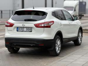 White Nissan Qashqai 2015 in Vilnius, with an engine capacity of 1.20 L and mileage of 207 thousand km for 8250 €, photo 8 on AUTOMOTO.COM.LV