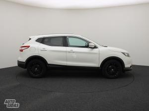 Белый Ниссан Кашкай 2015 в Вильнюс, объемом двигателя 1.60 л и пробегом 180 тыс. км за 11899 €, фото 9 на AUTOMOTO.COM.LV