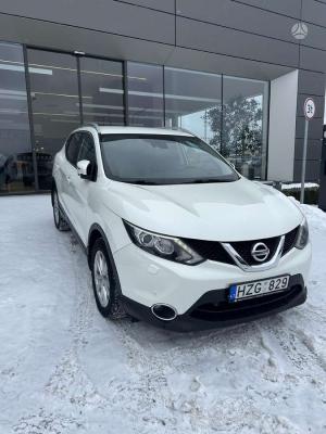 White Nissan Qashqai 2015 in Vilnius, with an engine capacity of 1.20 L and mileage of 152 thousand km for 9500 €, photo 2 on AUTOMOTO.COM.LV
