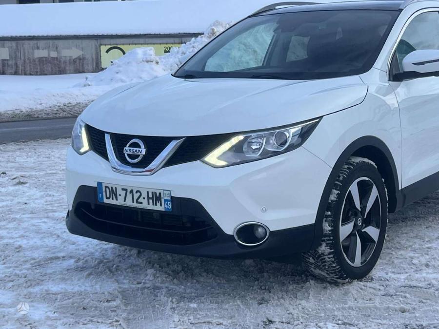 Balts Nissan Qashqai 2015 Tauragė, ar dzinēja tilpumu 1.20 L un nobraukumu 180 tūkst. km par 8200 €, foto 2 vietnē AUTOMOTO.COM.LV