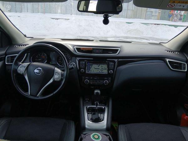 White Nissan Qashqai 2015 in Klaipeda, with an engine capacity of 1.20 L and mileage of 98 thousand km for 10200 €, photo 6 on AUTOMOTO.COM.LV
