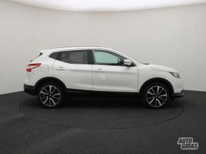 Balts Nissan Qashqai 2015 Viļņa, ar dzinēja tilpumu 1.50 L un nobraukumu 203 tūkst. km par 10699 €, foto 9 vietnē AUTOMOTO.COM.LV