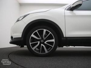 Balts Nissan Qashqai 2015 Viļņa, ar dzinēja tilpumu 1.50 L un nobraukumu 203 tūkst. km par 10699 €, foto 28 vietnē AUTOMOTO.COM.LV