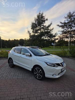 Белый Ниссан Кашкай 2015 в Рига, объемом двигателя 1.60 л и пробегом 189 тыс. км за 10400 €, фото 3 на AUTOMOTO.COM.LV