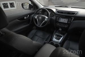 White Nissan Qashqai 2015 in Jelgava, with an engine capacity of 1.20 L and mileage of 165 thousand km for 8590 €, photo 12 on AUTOMOTO.COM.LV