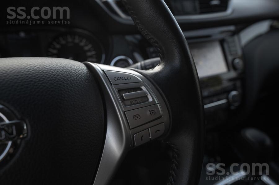 White Nissan Qashqai 2015 in Jelgava, with an engine capacity of 1.20 L and mileage of 165 thousand km for 8590 €, photo 19 on AUTOMOTO.COM.LV