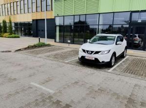 Balts Nissan Qashqai 2015 Viļņa, ar dzinēja tilpumu 1.20 L un nobraukumu 235 tūkst. km par 7250 €, foto 7 vietnē AUTOMOTO.COM.LV