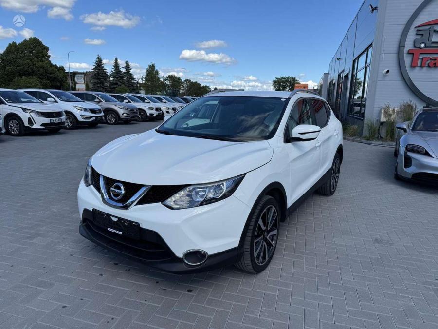 Balts Nissan Qashqai 2015 Telšiai, ar dzinēja tilpumu 1.46 L un nobraukumu 231 tūkst. km par 7700 €, foto 3 vietnē AUTOMOTO.COM.LV