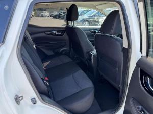 Balts Nissan Qashqai 2015 Telšiai, ar dzinēja tilpumu 1.46 L un nobraukumu 231 tūkst. km par 7700 €, foto 18 vietnē AUTOMOTO.COM.LV