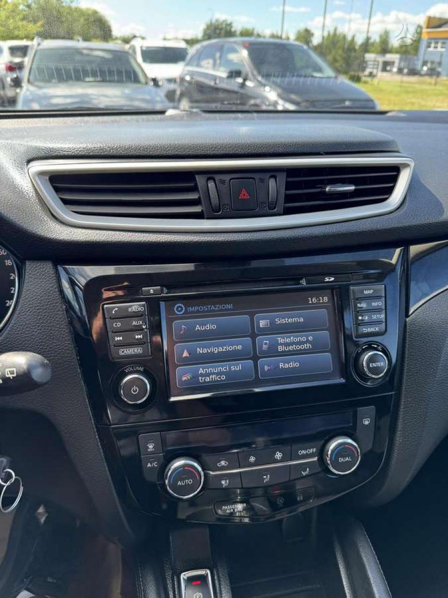 Balts Nissan Qashqai 2015 Telšiai, ar dzinēja tilpumu 1.46 L un nobraukumu 231 tūkst. km par 7700 €, foto 28 vietnē AUTOMOTO.COM.LV
