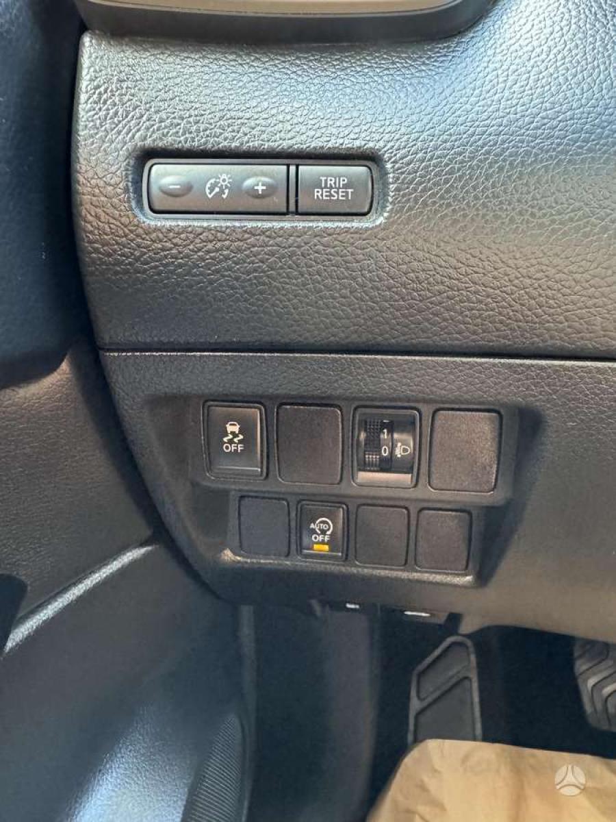 Balts Nissan Qashqai 2015 Telšiai, ar dzinēja tilpumu 1.46 L un nobraukumu 231 tūkst. km par 7700 €, foto 32 vietnē AUTOMOTO.COM.LV