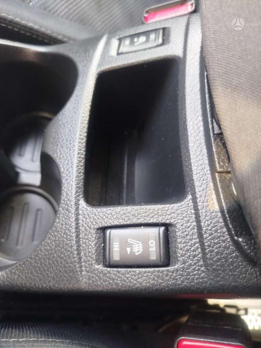 Balts Nissan Qashqai 2015 Prienai, ar dzinēja tilpumu 1.60 L un nobraukumu 164 tūkst. km par 7700 €, foto 7 vietnē AUTOMOTO.COM.LV