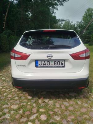 Balts Nissan Qashqai 2015 Prienai, ar dzinēja tilpumu 1.60 L un nobraukumu 164 tūkst. km par 7700 €, foto 18 vietnē AUTOMOTO.COM.LV