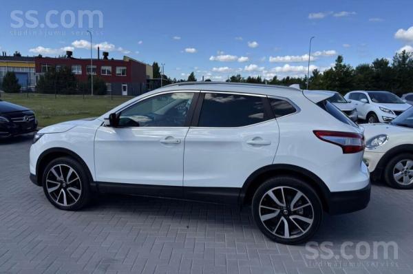 Balts Nissan Qashqai 2015 Telšiai, ar dzinēja tilpumu 1.50 L un nobraukumu 231 tūkst. km par 7690 €, foto 7 vietnē AUTOMOTO.COM.LV