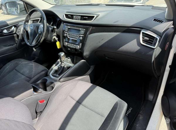 Balts Nissan Qashqai 2015 Šauļi, ar dzinēja tilpumu 1.20 L un nobraukumu 108 tūkst. km par 4900 €, foto 7 vietnē AUTOMOTO.COM.LV