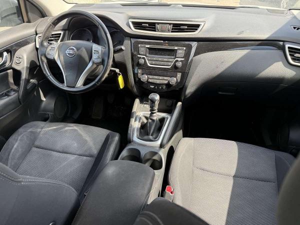 Balts Nissan Qashqai 2015 Šauļi, ar dzinēja tilpumu 1.20 L un nobraukumu 108 tūkst. km par 4900 €, foto 8 vietnē AUTOMOTO.COM.LV