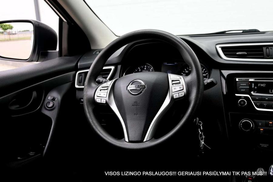 White Nissan Qashqai 2015 in Kretinga, with an engine capacity of 1.20 L and mileage of 138 thousand km for 7350 €, photo 30 on AUTOMOTO.COM.LV