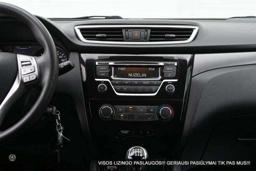 White Nissan Qashqai 2015 in Kretinga, with an engine capacity of 1.20 L and mileage of 138 thousand km for 7350 €, photo 32 on AUTOMOTO.COM.LV