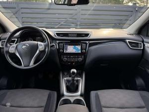 White Nissan Qashqai 2015 in Kaunas, with an engine capacity of 1.46 L and mileage of 180 thousand km for 7999 €, photo 11 on AUTOMOTO.COM.LV
