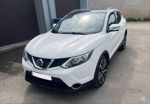 Balts Nissan Qashqai 2015 Tauragė, ar dzinēja tilpumu 1.60 L un nobraukumu 147 tūkst. km par 8400 €, foto  vietnē AUTOMOTO.COM.LV