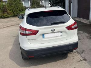 Balts Nissan Qashqai 2015 Tauragė, ar dzinēja tilpumu 1.60 L un nobraukumu 147 tūkst. km par 8400 €, foto 9 vietnē AUTOMOTO.COM.LV