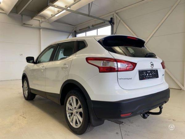 Balts Nissan Qashqai 2015 Radviliškis, ar dzinēja tilpumu 1.46 L un nobraukumu 237 tūkst. km par 7650 €, foto 4 vietnē AUTOMOTO.COM.LV