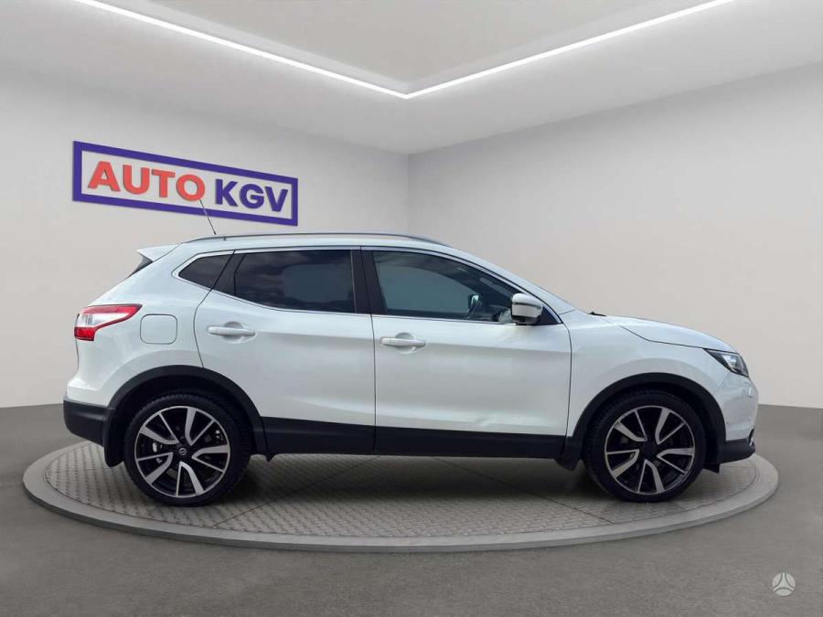 Белый Ниссан Кашкай 2015 в Каунас, объемом двигателя 1.60 л и пробегом 286 тыс. км за 9699 €, фото 7 на AUTOMOTO.COM.LV