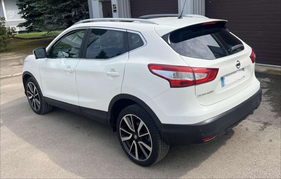Balts Nissan Qashqai 2015 Tauragė, ar dzinēja tilpumu 1.60 L un nobraukumu 147 tūkst. km par 8200 €, foto 7 vietnē AUTOMOTO.COM.LV