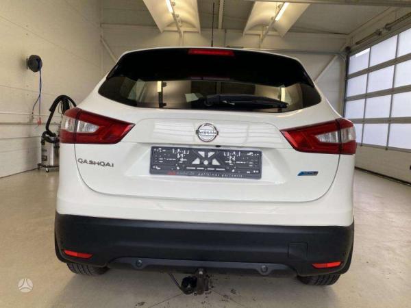 Balts Nissan Qashqai 2015 Radviliškis, ar dzinēja tilpumu 1.46 L un nobraukumu 237 tūkst. km par 7650 €, foto 6 vietnē AUTOMOTO.COM.LV